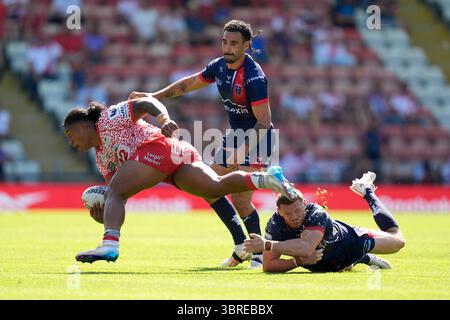 Tesi Niu of Leigh Leopards during the Betfred Super League Semi Final 1 ...