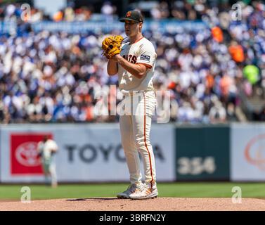 San Francisco Giants pitcher Landen Roupp during a baseball game ...