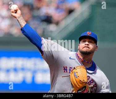 New York Mets Frankie Montas pitches during the first inning of a ...