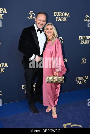 Jennifer Knäble mit Mann Felix Moese und Wolfram Kons mit Frau Alexa ...