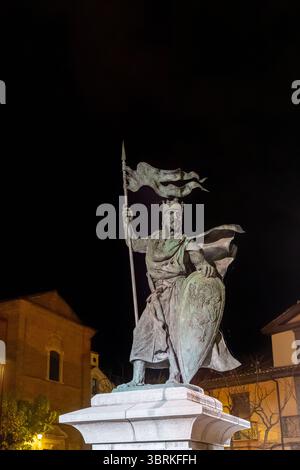 sculpture of medieval king alfonso IX in a plaza in Leon, Spain Stock ...