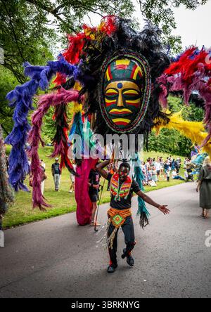 EDINBURGH FESTIVAL CARNIVAL 2025 Sunday 13th July 2025: Over 700 ...