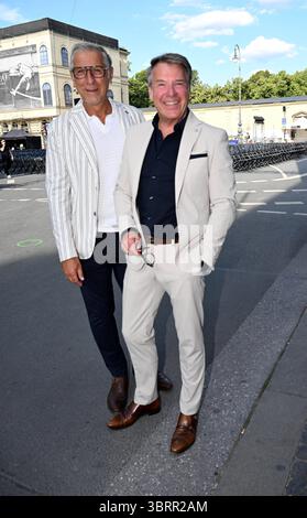 Patrick Lindner mit Mann Peter Schäfer / Tribute to Bambi / Gala / The ...