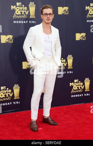 Dacre Montgomery attends the 2018 MTV Movie And TV Awards at Barker ...