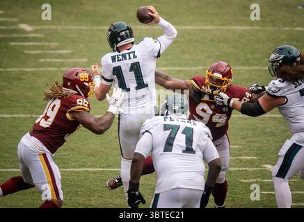 Washington Football Team defensive tackle Jonathan Allen (93) defends ...