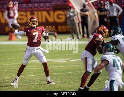 Washington Football Team quarterback Dwayne Haskins (7) makes a throw ...
