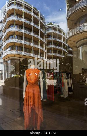 Luxury flats and luxury shops, Monte Carlo, Cote d'Azur, Monaco Stock ...
