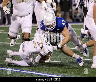 Central Florida running back Otis Anderson (2) warms up before an NCAA ...