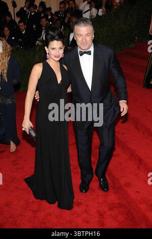 Alec Baldwin, Hilaria Baldwin - Costume Institute Gala "Punk: Chaos to ...