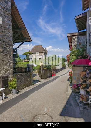 The castle of Yvoire in France Stock Photo - Alamy