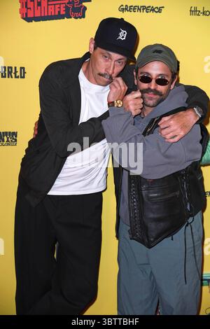 Marc Hosemann, Arman Kashani bei der SchwarzeSchafe Premiere im Kino in ...