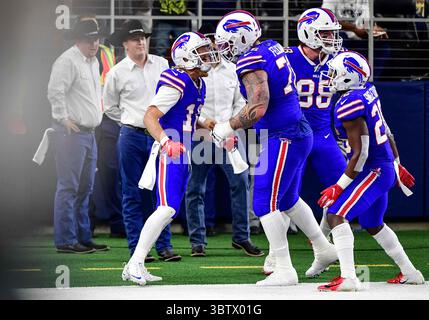 Buffalo Bills guard Jon Feliciano prior to an NFL football game against ...