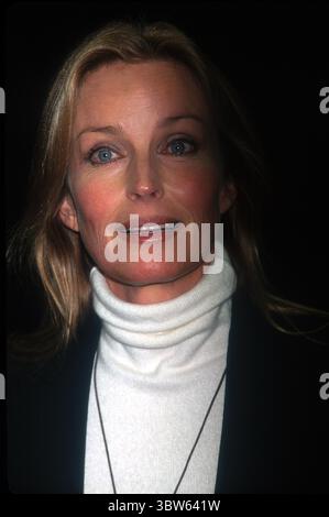 BO DEREK RIDING LESSONS BOOK SIGNING CENTURY CITY LOS ANGELES USA 01 ...