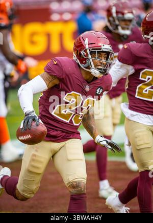 Washington Football Team cornerback Ronald Darby (23) runs downfield in ...