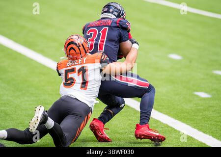 Cincinnati Bengals linebacker Markus Bailey (51) runs during an NFL ...