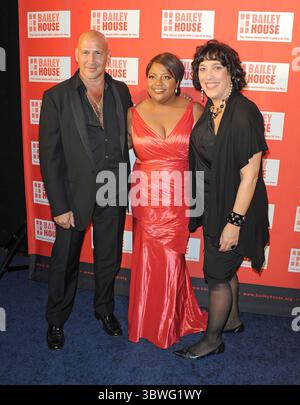 Carmen Marc Valvo 23rd Annual Bailey House Auction at Lexington Armory ...