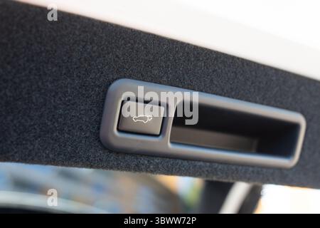 Car trunk open button. Electric trunk switch controller. Car trunk ...