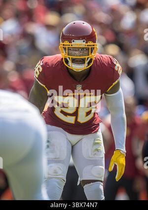 Washington Football Team strong safety Kamren Curl (31) runs back an ...