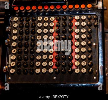 Money Counting Machine in Office Stock Photo - Alamy