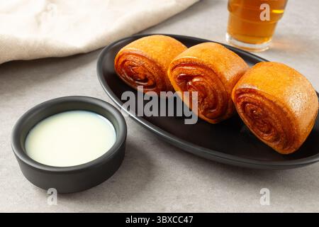 Traditional Fried Chinese Flower Bun with Wrinkled Texture Stock Photo ...