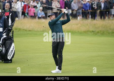 Ludvig berg Aberg In action on the 1st day at The BMW PGA, Wentworth (West) GC, Virginia Water ...