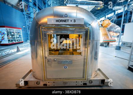 Apollo 11 Mobile Quarantine Facility Udvar Hazy Center Chantilly ...