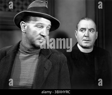 Joe Sawyer, Pat O'Brien, on-set of the Film, "Fighting Father Dunne ...