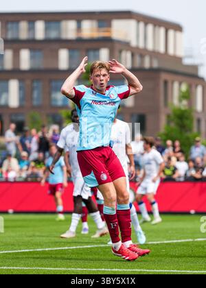 Rotterdam, The Netherlands. 19th Jan, 2025. Rotterdam - lineup during ...