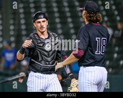 Bethune-Cookman catcher Brandyn Gatenby (32) during an NCAA baseball ...