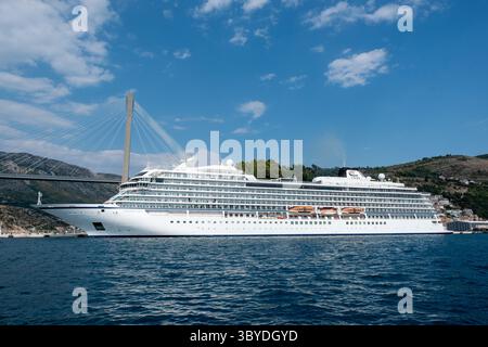 cruise ship Viking Mars docked at Port Limon Costa Rica duuring Panama ...