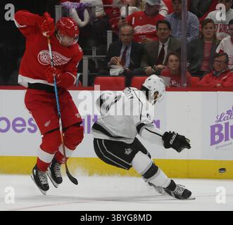 Los Angeles Kings' Drew Doughty plays during an NHL hockey game ...
