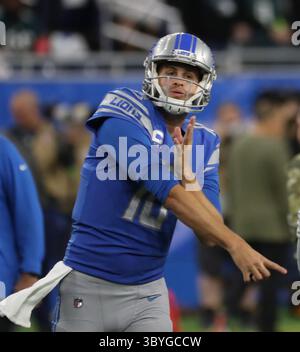 Detroit Lions' Jared Goff warms up during an NFL football game against ...