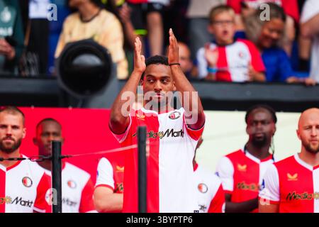 Rotterdam - Quinten Timber of Feyenoord during the match between ...