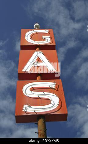 an abandoned gas station in eastern tennessee Stock Photo - Alamy