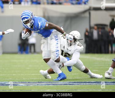 Memphis running back Patrick Taylor Jr. runs against South Florida ...