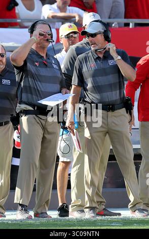 Cleveland Browns defensive coordinator Jim Schwartz walks on the field ...