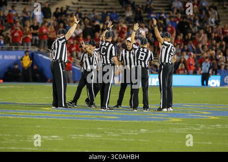 October 26, 2018 Pasadena CA,..Utah Utes quarterback Tyler Huntley #1 ...