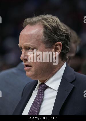 Milwaukee Bucks coach Mike Budenholzer stand aside the court during NBA ...