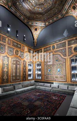 Living room, Damascus, Syria, 15th century, Museum of Islamic Art, Doha ...