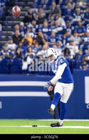 Indianapolis Colts punter Rigoberto Sanchez (8) punts during the second ...