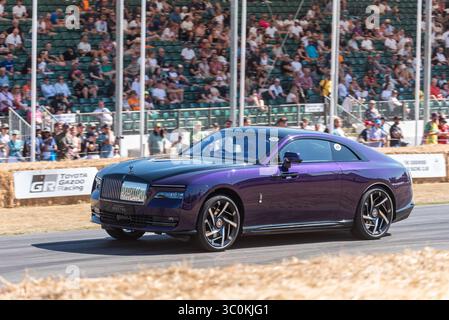 Rolls Royce Black Badge Spectre high-performance, electric super coupe ...