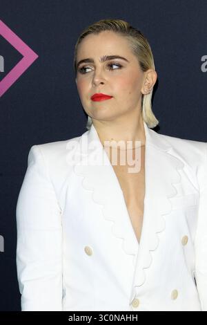 LOS ANGELES - NOV 11: Mae Whitman at the People's Choice Awards 2018 at ...