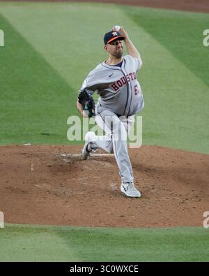 Houston Astros starting pitcher Colton Gordon throws to the Texas ...