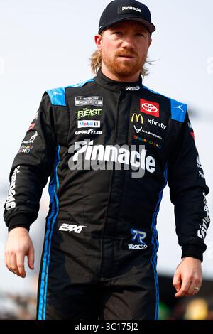 TYLER REDDICK of Corning, CA (45) races for position during the The ...