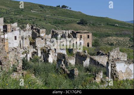ITALY, Sicily, lost places, ghost town Poggioreale Vecchia, destroyed ...