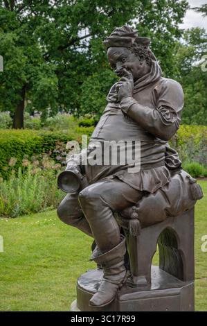 Falstaff, Bronze and stone, Shakespeare Memorial by Lord Ronald Gower ...