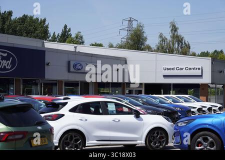 Ford cars Centre Trust Ford Corporate logo signs in Barnsley, South ...