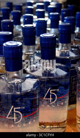 Feb 19, 2008 - New Richmond, Wisconsin, USA - SCOTT DAVIS poured ...