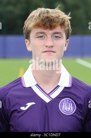 RSCA Futures' Devon De Corte pictured in action during a soccer game ...