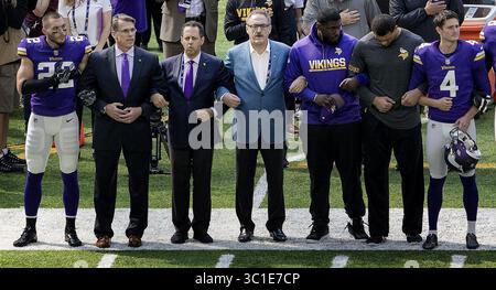 Minnesota Vikings' Harrison Smith before an NFL football game, Monday ...